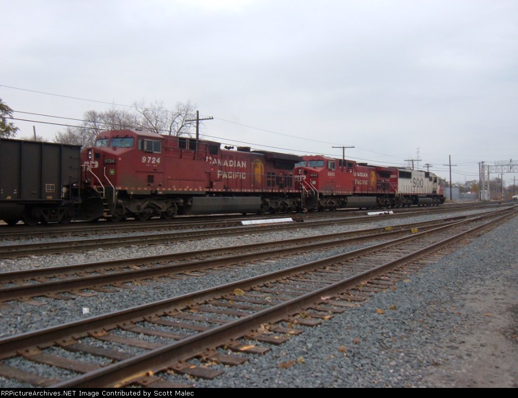 SOO 6038 & CP 8543 & 9724